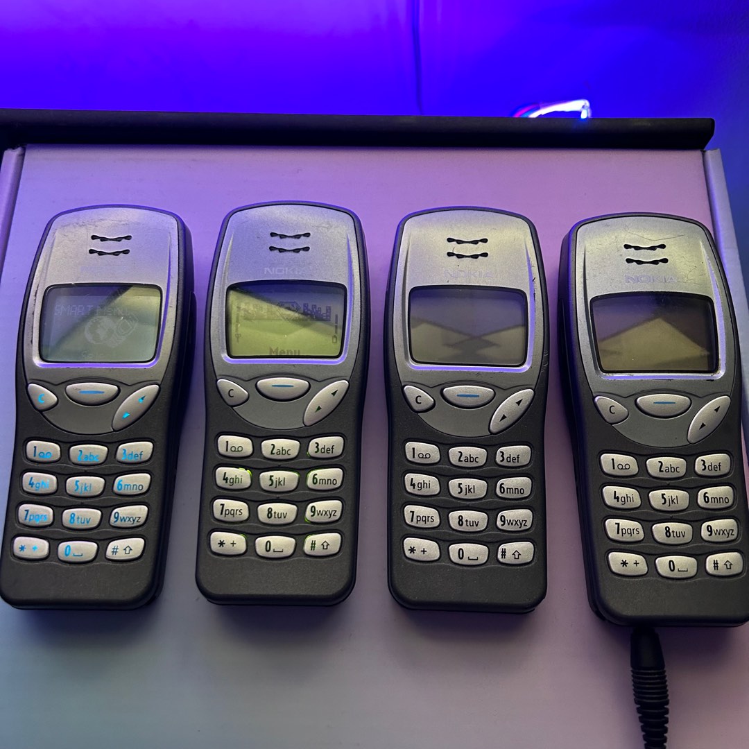 Refurbished Nokia 3210 with original case, Mobile Phones & Gadgets ...