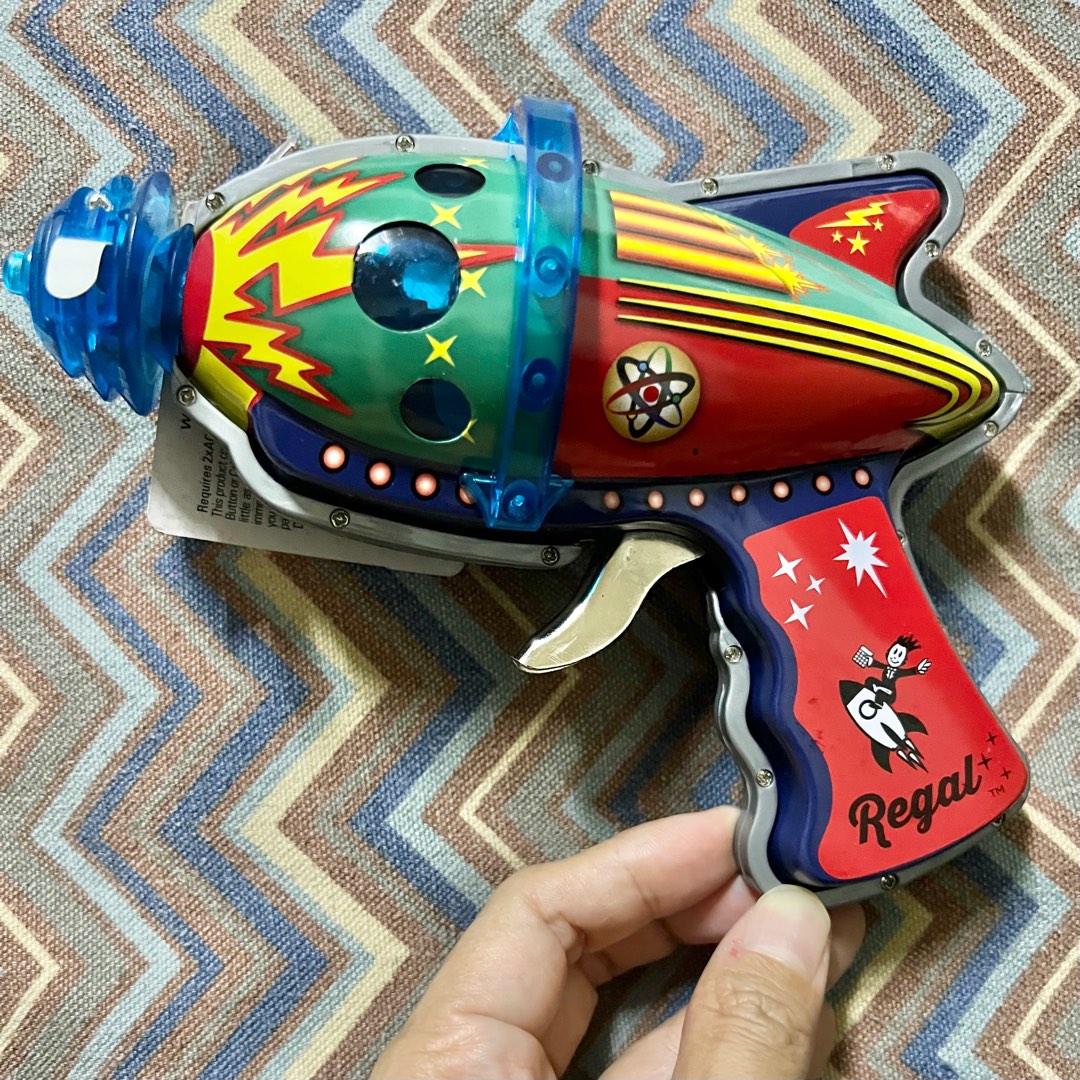 RETRO RAY GUN, Hobbies & Toys, Memorabilia & Collectibles, Vintage ...