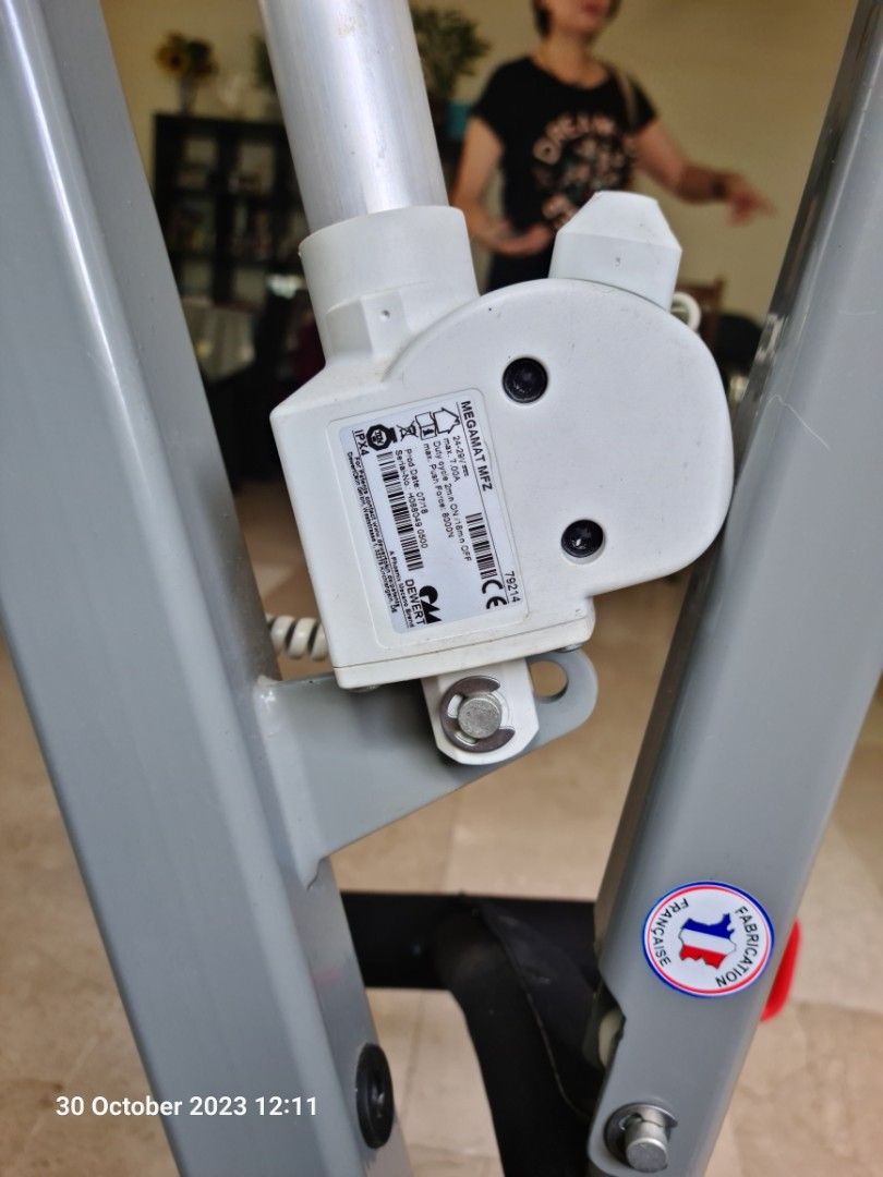Samsoft 175 patient hoist, Health & Nutrition, Assistive & Rehabilatory ...