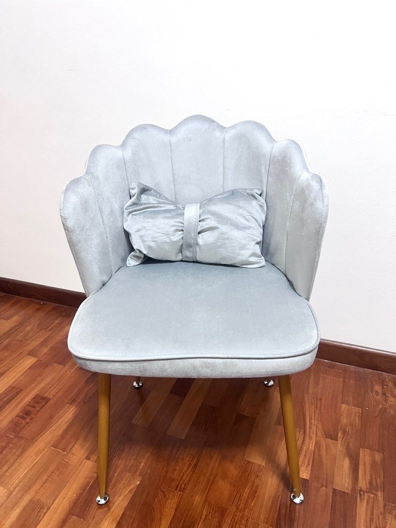 Seashell Chair, Furniture & Home Living, Furniture, Chairs on Carousell