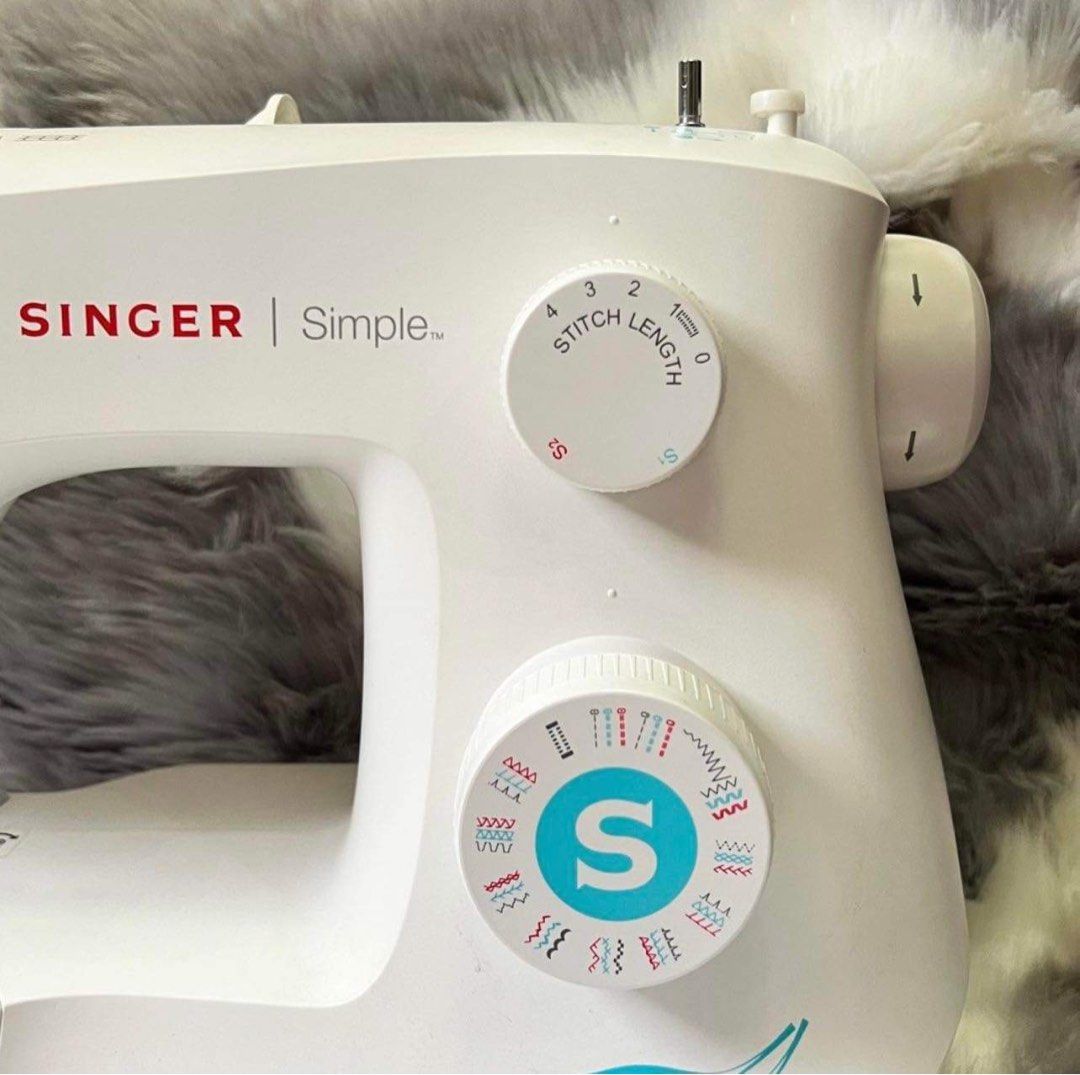 Singer 3337 sewing machine, Furniture & Home Living, Home Improvement ...