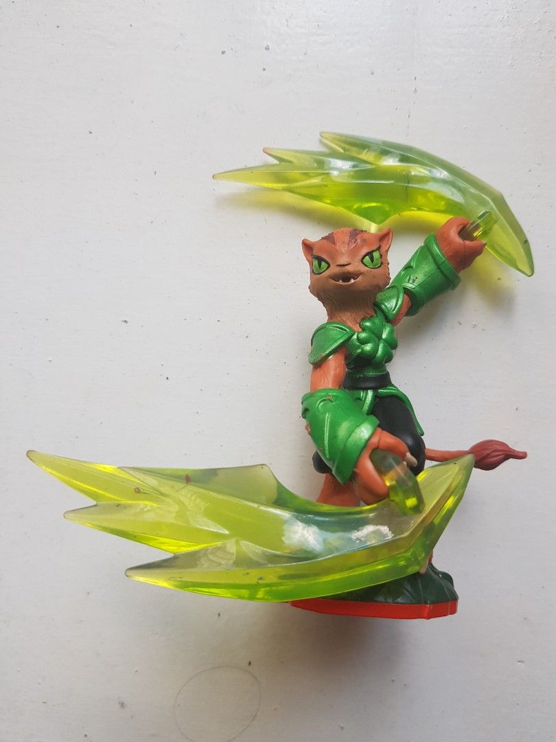 Skylanders Trap Team Tuff Luck, Hobbies & Toys, Toys & Games on Carousell