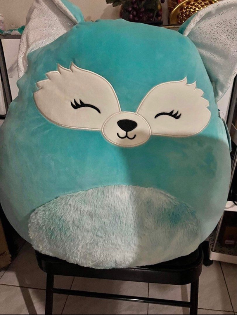SQUISHMALLOW BIG, Hobbies & Toys, Toys & Games on Carousell