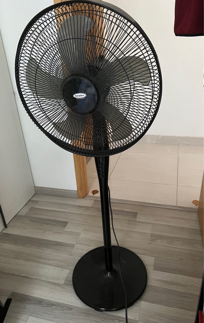 Standing Fan, Furniture & Home Living, Lighting & Fans, Fans on Carousell