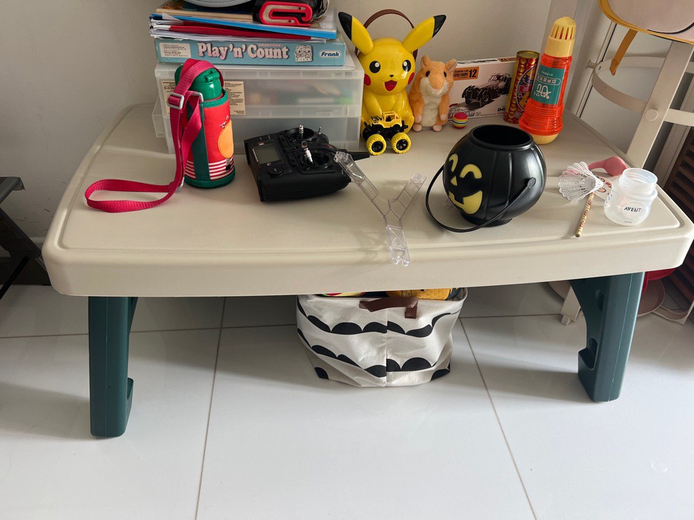 Step2 table with foldable legs, Babies & Kids, Baby Nursery & Kids ...