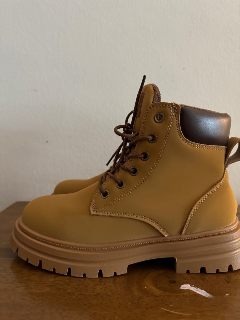 Timberland alike boots, Women's Fashion, Footwear, Boots on Carousell