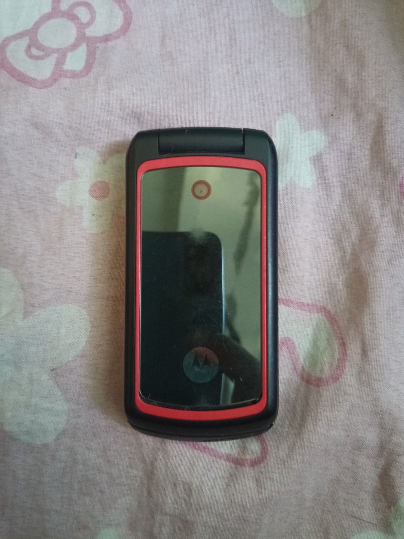 W398 motoro keypad flip phone, Mobile Phones & Gadgets, Mobile & Gadget ...