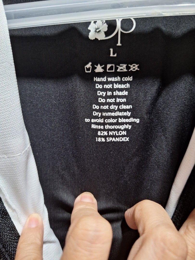 Women rashguard, Women's Fashion, Swimwear, Rash guard on Carousell