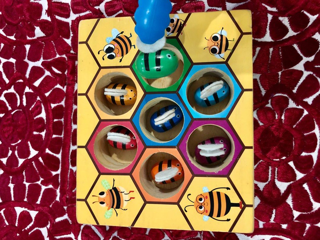 Wooden Bee Clamp color sorting for kids, Hobbies & Toys, Toys & Games ...