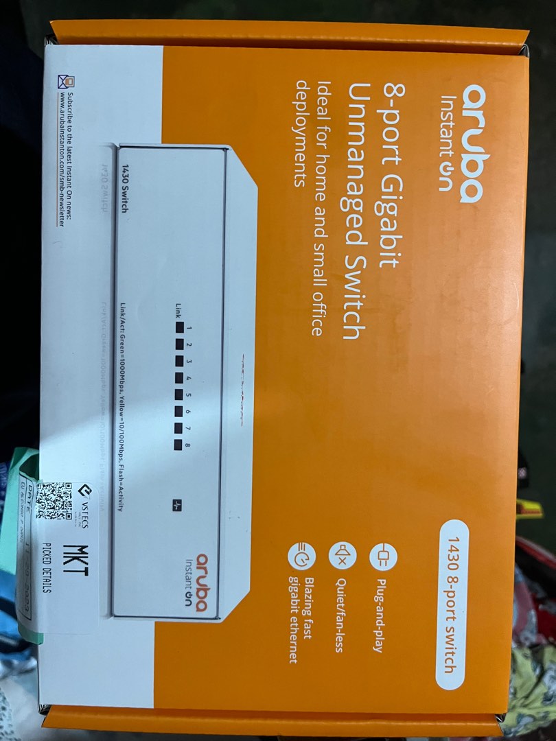 Aruba Instant on 8 port Gigabit Switch, Computers & Tech, Office ...