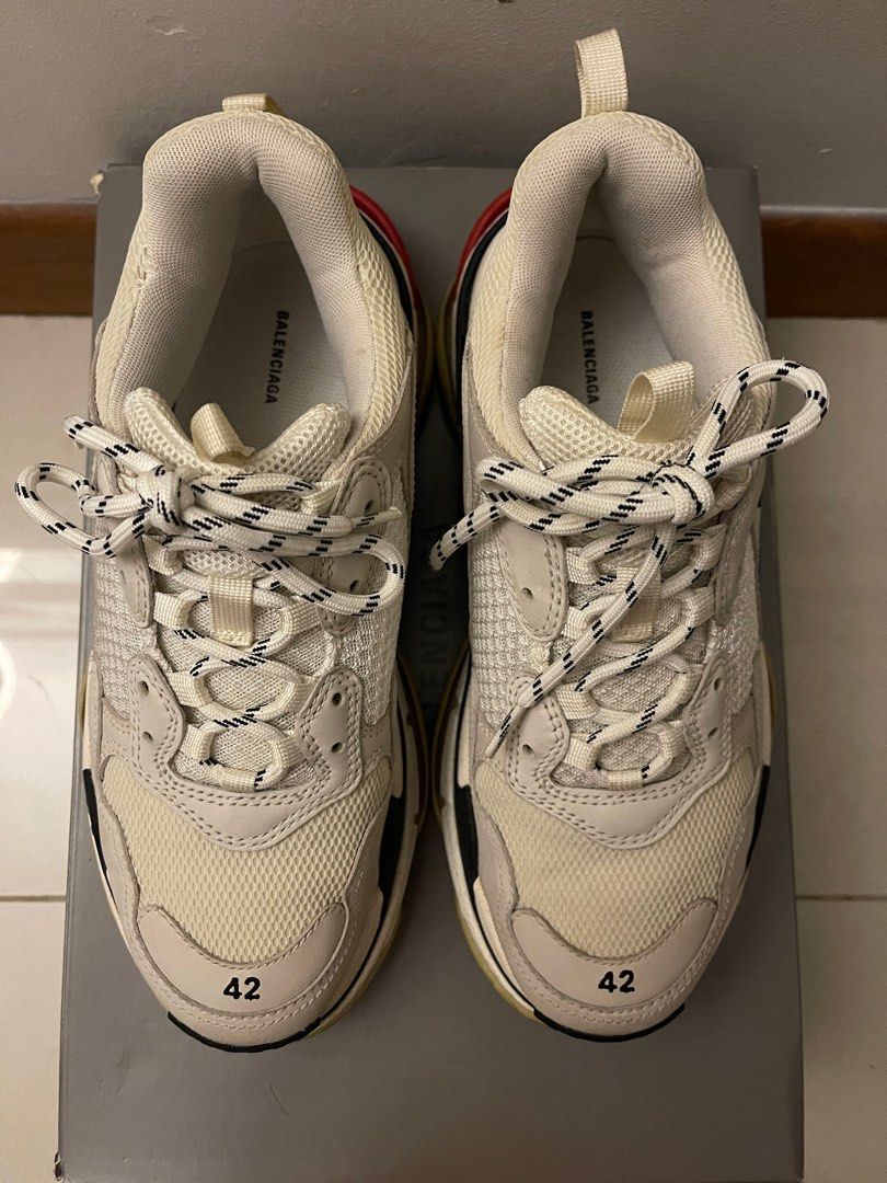 Balenciaga Triple S, Men's Fashion, Footwear, Sneakers on Carousell
