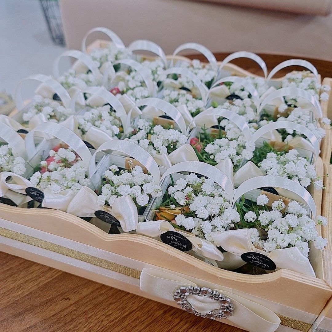 Bunga rampai acrylic cups, wedding potpourri, Hobbies & Toys ...