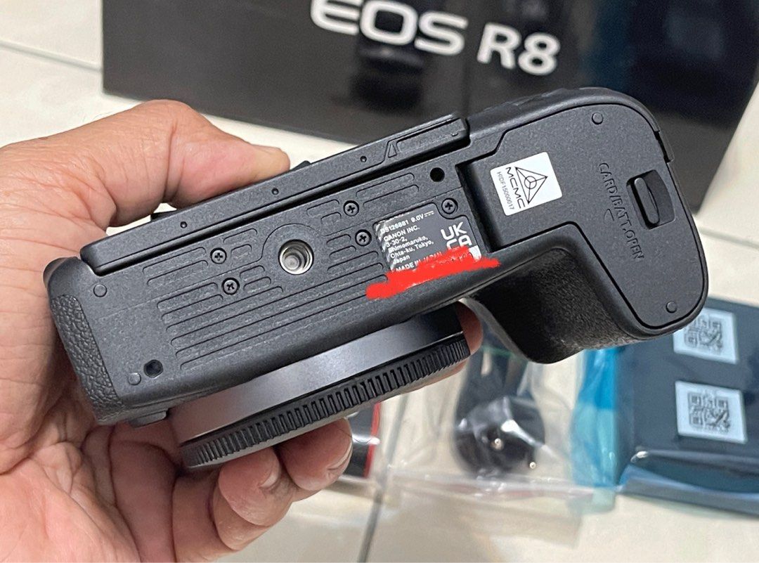Canon Eos R8 DSLR, Photography, Cameras on Carousell