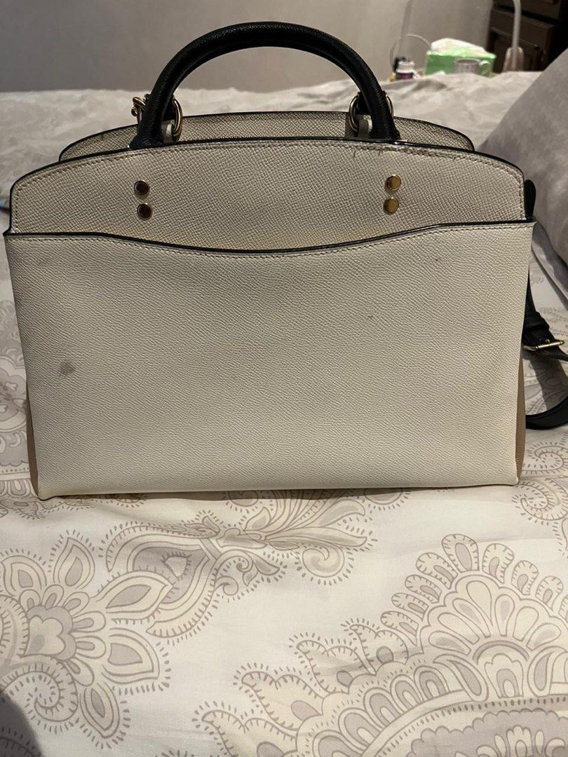 Coach Lilie Medium, Barang Mewah, Tas & Dompet di Carousell