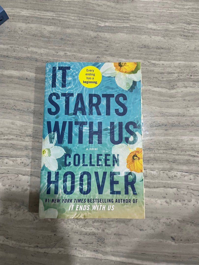COLLEEN HOOVER - Set (Authentic), Hobbies & Toys, Books & Magazines ...
