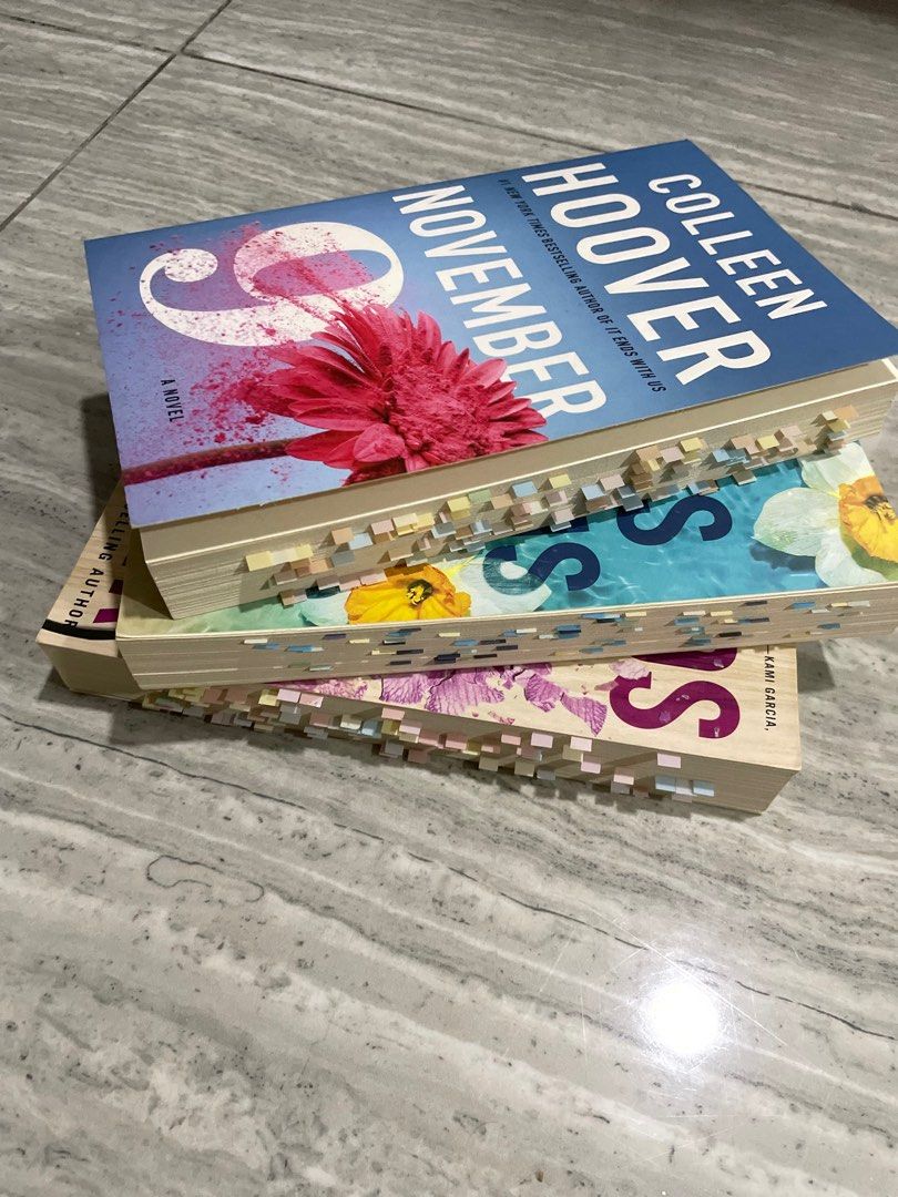 COLLEEN HOOVER - Set (Authentic), Hobbies & Toys, Books & Magazines ...