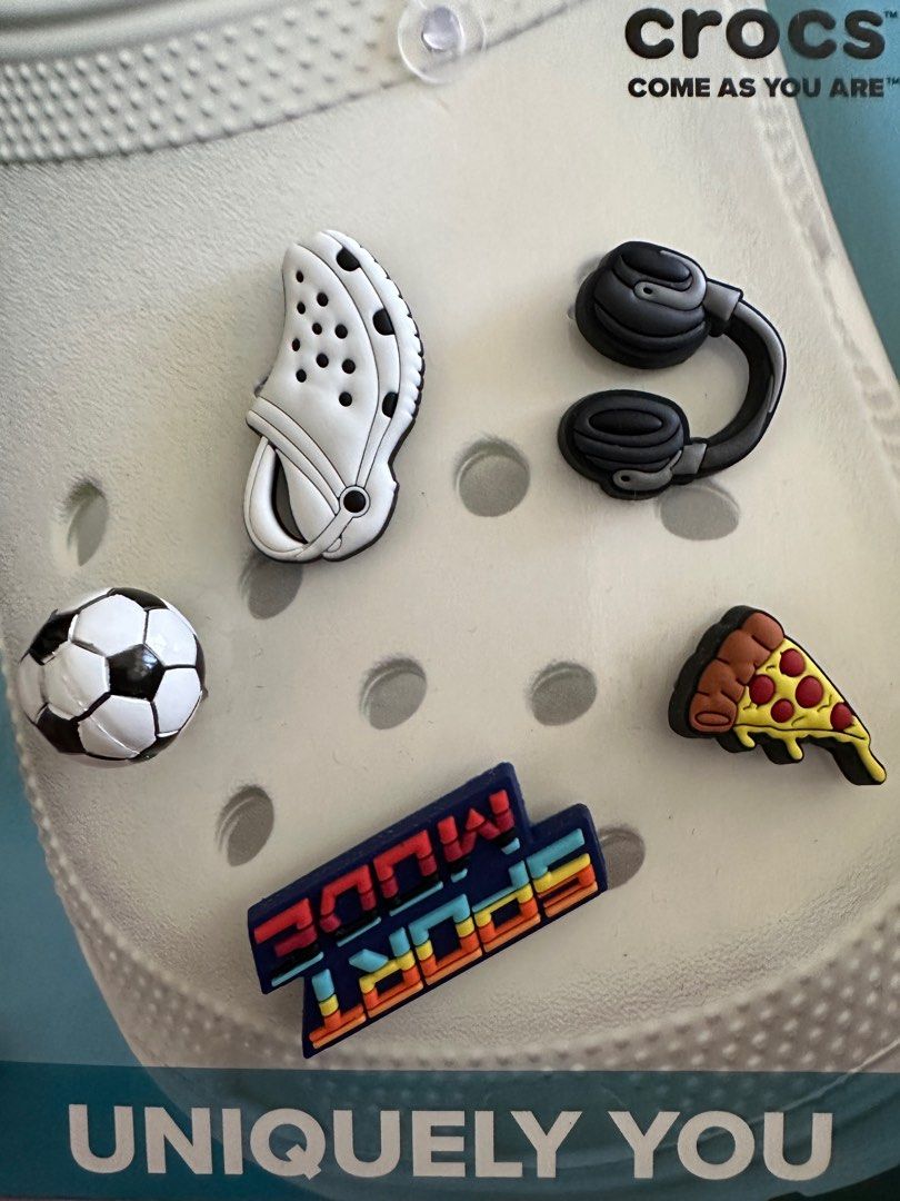 Crocs Jibbitz (Football, Pizza, Headphones, Crocs, Sport Mode), Men's ...