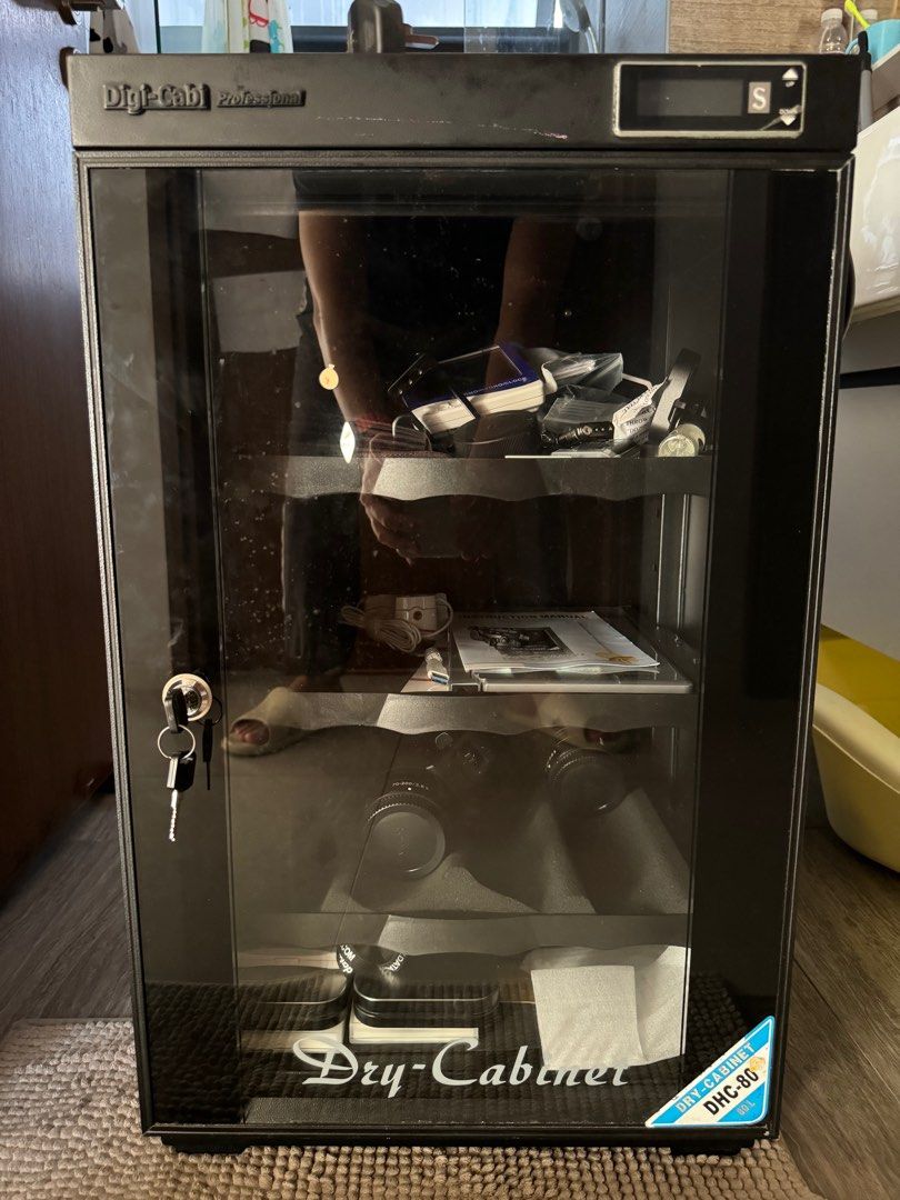 Digi cabi DHC-80, Photography, Photography Accessories, Dry Boxes & Cabinets on Carousell