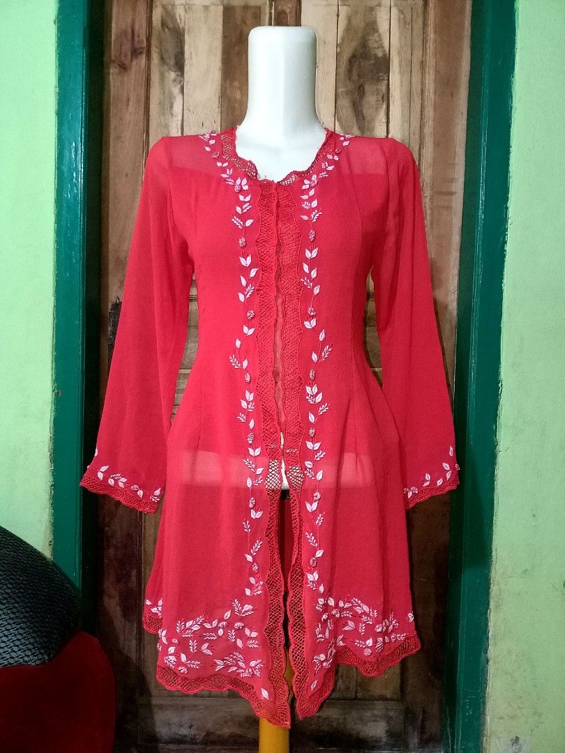 Encim Sifon Bordir / Encim Merah / Kebaya Merah, Fesyen Wanita, Pakaian ...