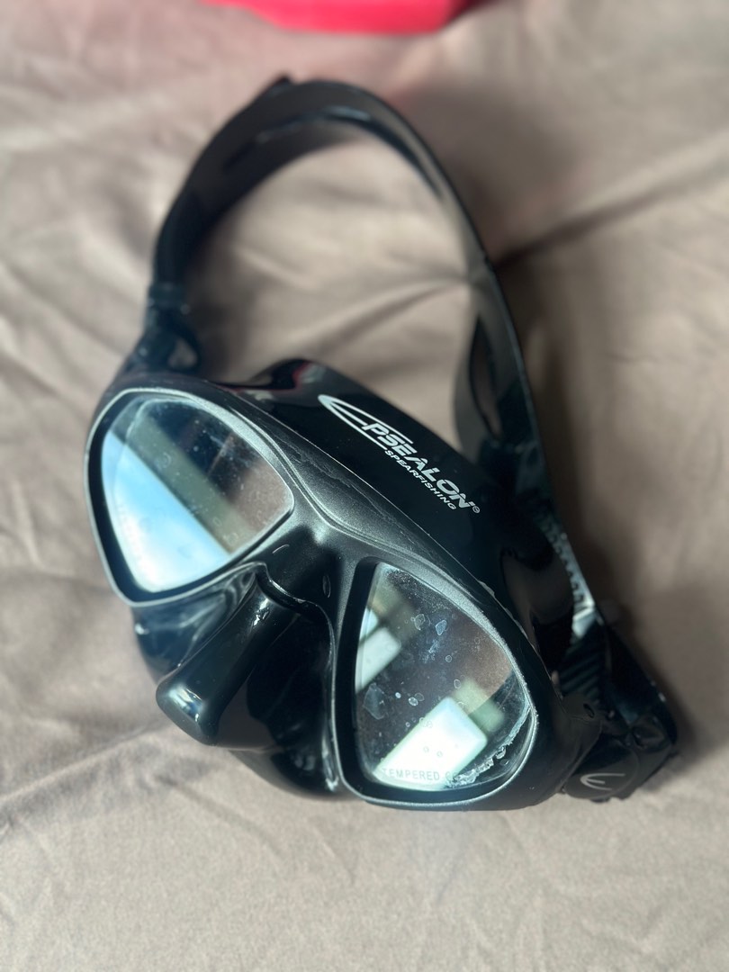 EPSEALON | Mini Sub Mask, Hobbies & Toys, Travel, Travel Essentials ...
