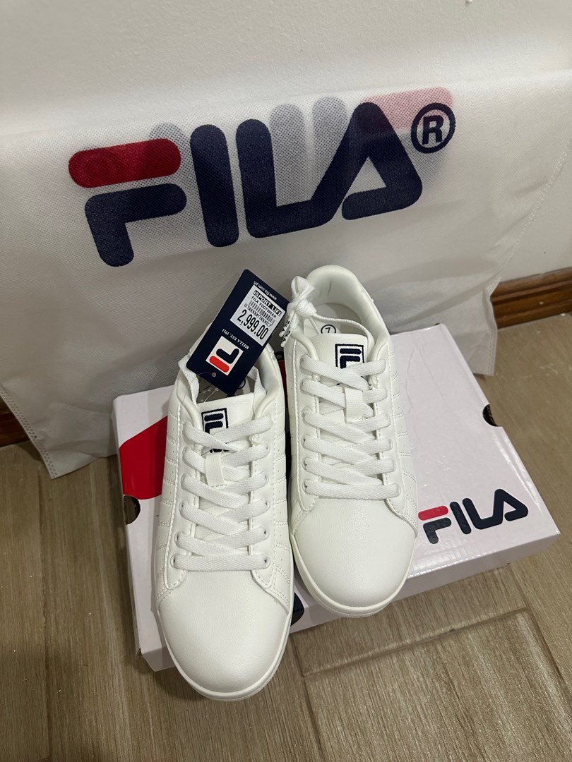 FILA original, Women's Fashion, Footwear, Sneakers on Carousell