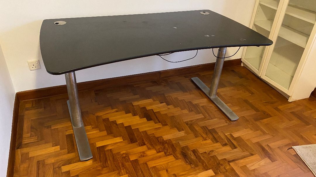FREE Holmris Desk = Wood Table + Solid metal feet and frame, Furniture ...