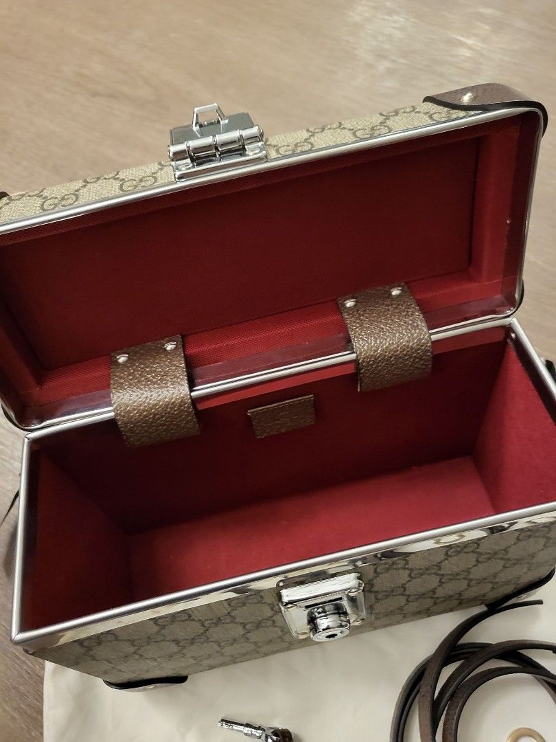 Gucci x Globetrotter Vanity Case, Luxury, Bags & Wallets on Carousell