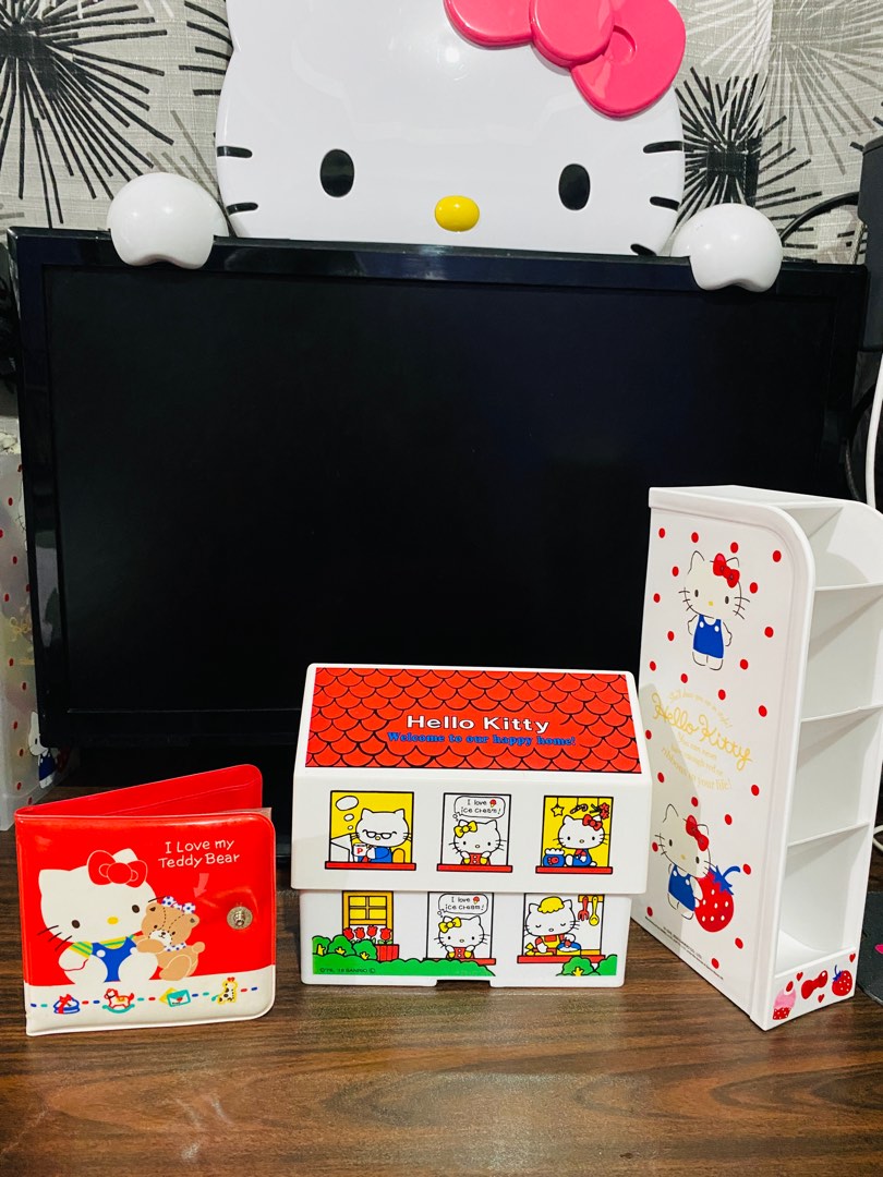 HELLO KITTY BUNDLE, Everything Else, Others on Carousell