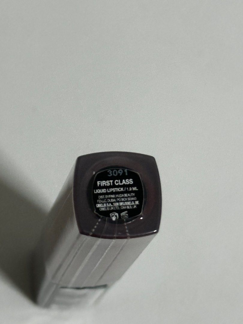 Huda Beauty Mini Liquid Lipstick Matte First Class, Beauty & Personal ...