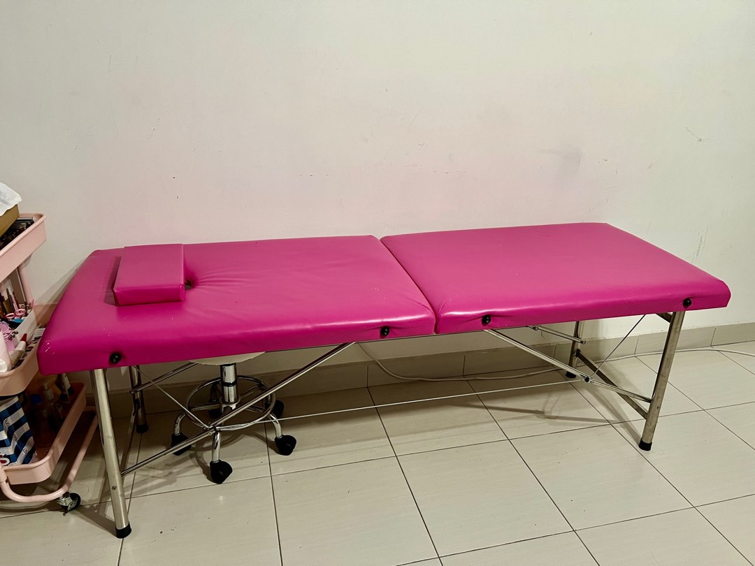 katil spa / massage bed / eyelash bed, Furniture & Home Living ...