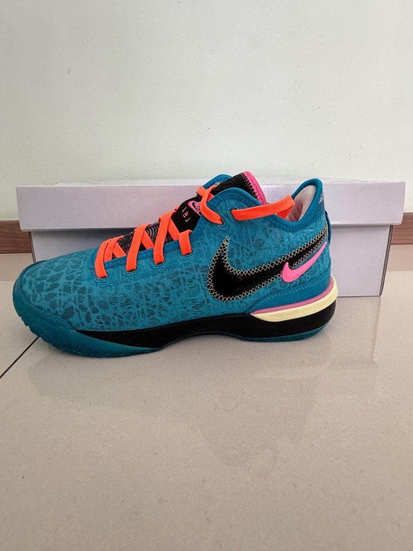 Lebron 20 next gen, Men's Fashion, Footwear, Sneakers on Carousell