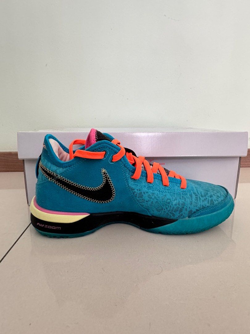 Lebron 20 next gen, Men's Fashion, Footwear, Sneakers on Carousell