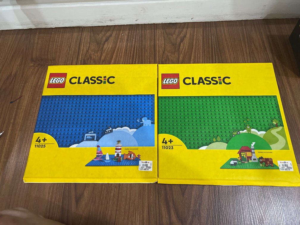 Lego Classic Blue & Green board base, Hobbies & Toys, Toys & Games on ...