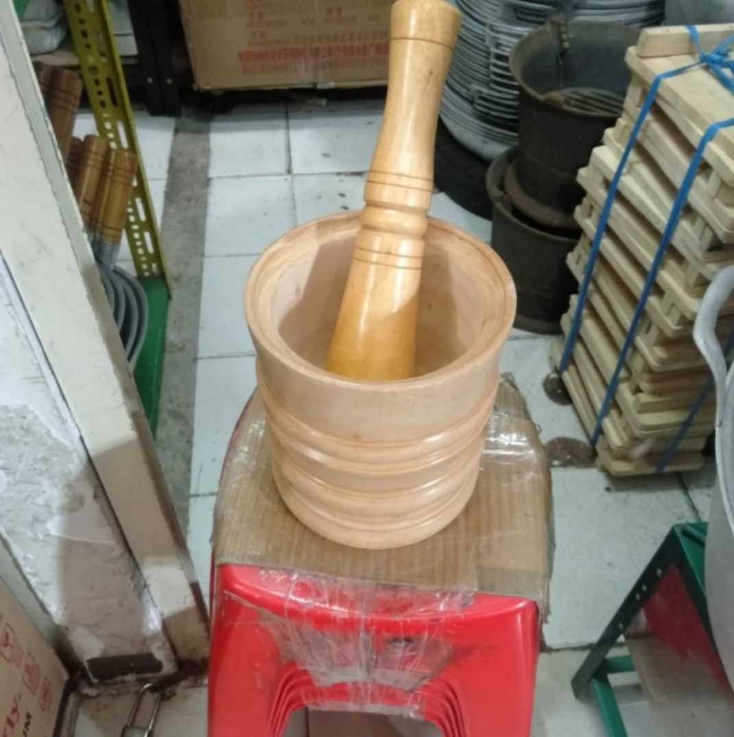 Lumpang kayu sedang, Perabotan Rumah di Carousell