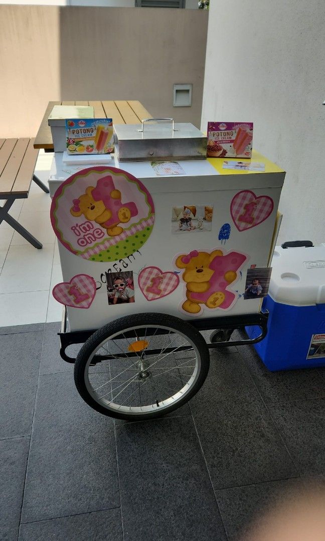 Mini vintage ice cream carts, Food & Drinks, Other Food & Drinks on ...