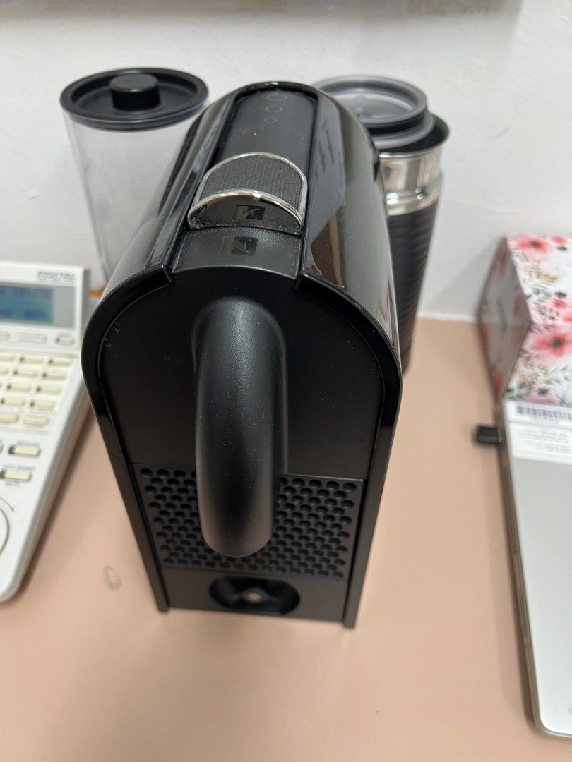 Nespresso Umilk machine w frother (all in 1 system), TV & Home ...