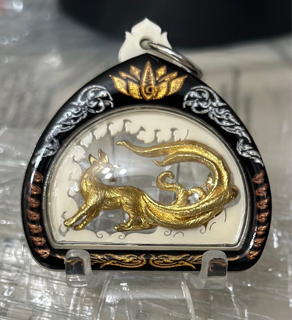 Nine tail fox amulet (315), Hobbies & Toys, Memorabilia & Collectibles ...