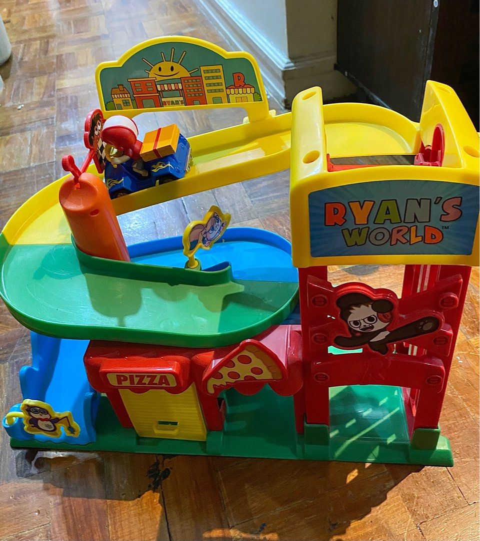 RYAN’S WORLD Racers Track Set, Hobbies & Toys, Toys & Games on Carousell