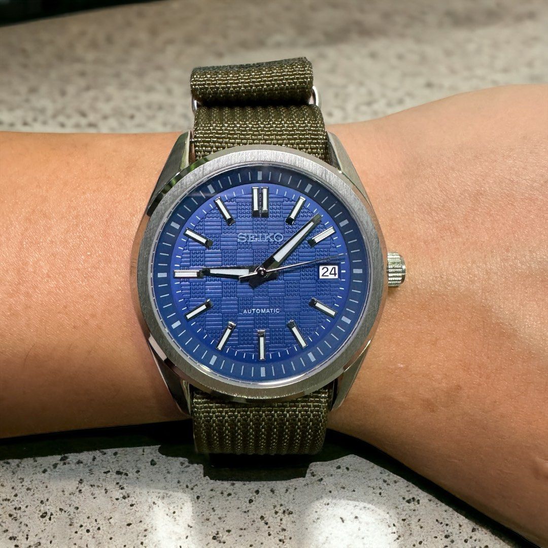 Seiko Mod - New Blue Waffle Dial Custom Watch, Men's Fashion, Watches ...