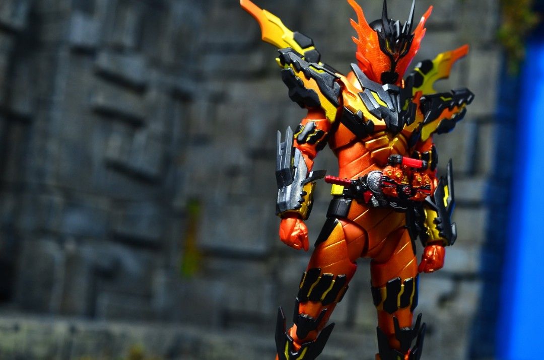 S.h.figuarts SHF kamen rider build cross-z magma, Hobbies & Toys, Toys ...