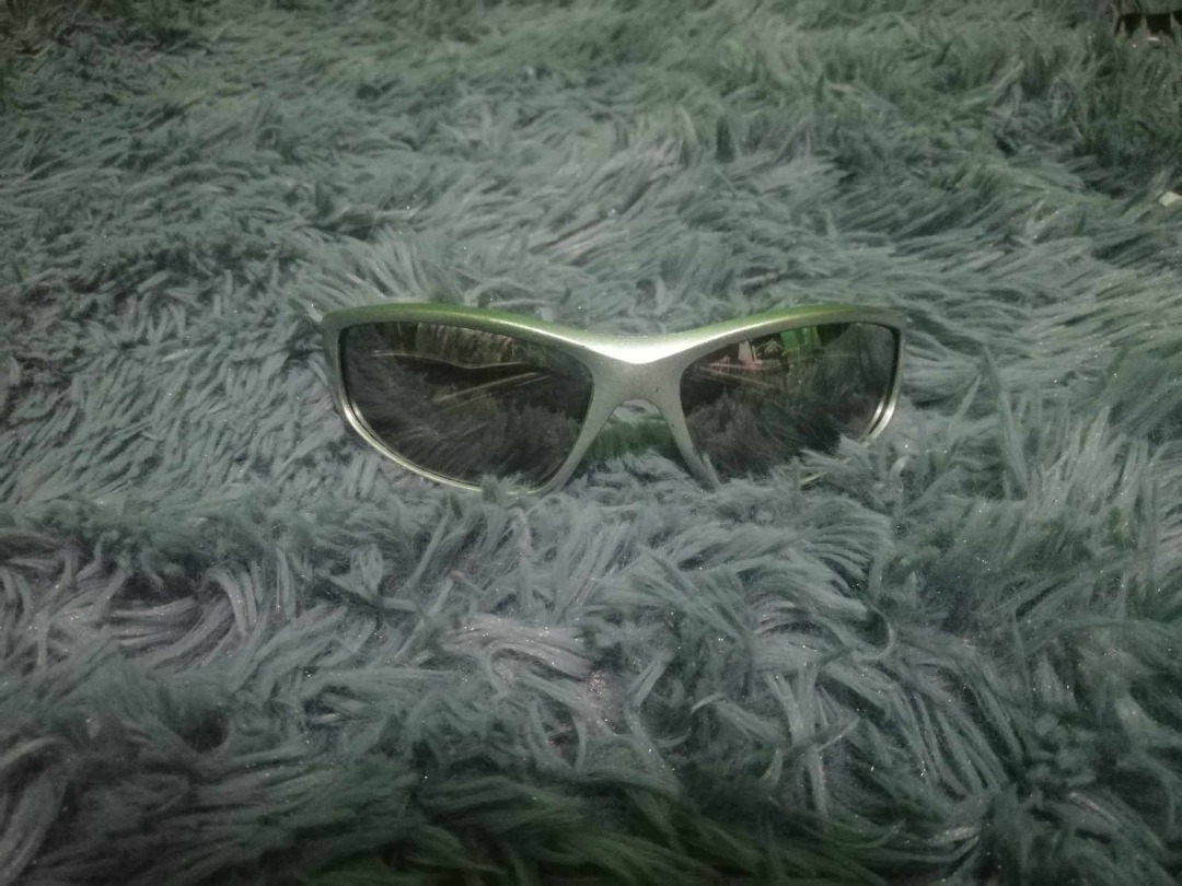 Silver Sunnies, Men's Fashion, Watches & Accessories, Sunglasses ...