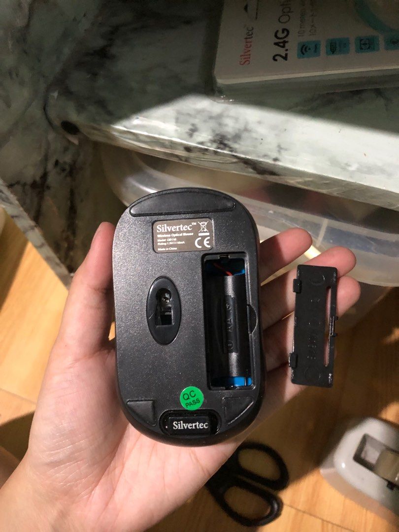 Silvertech Wireless Mouse, Looking For on Carousell