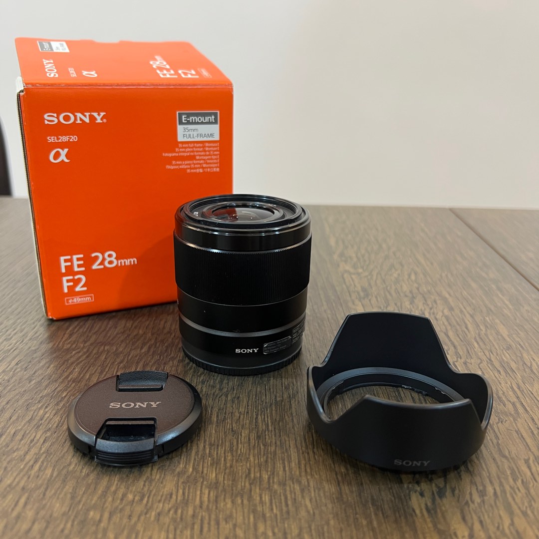 Sony 28mm f2 with box (full frame lens) SEL28F20, Photography, Lens ...