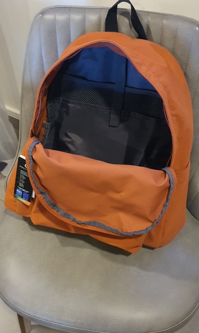 Uniqlo Backpack, Men's Fashion, Bags, Backpacks on Carousell