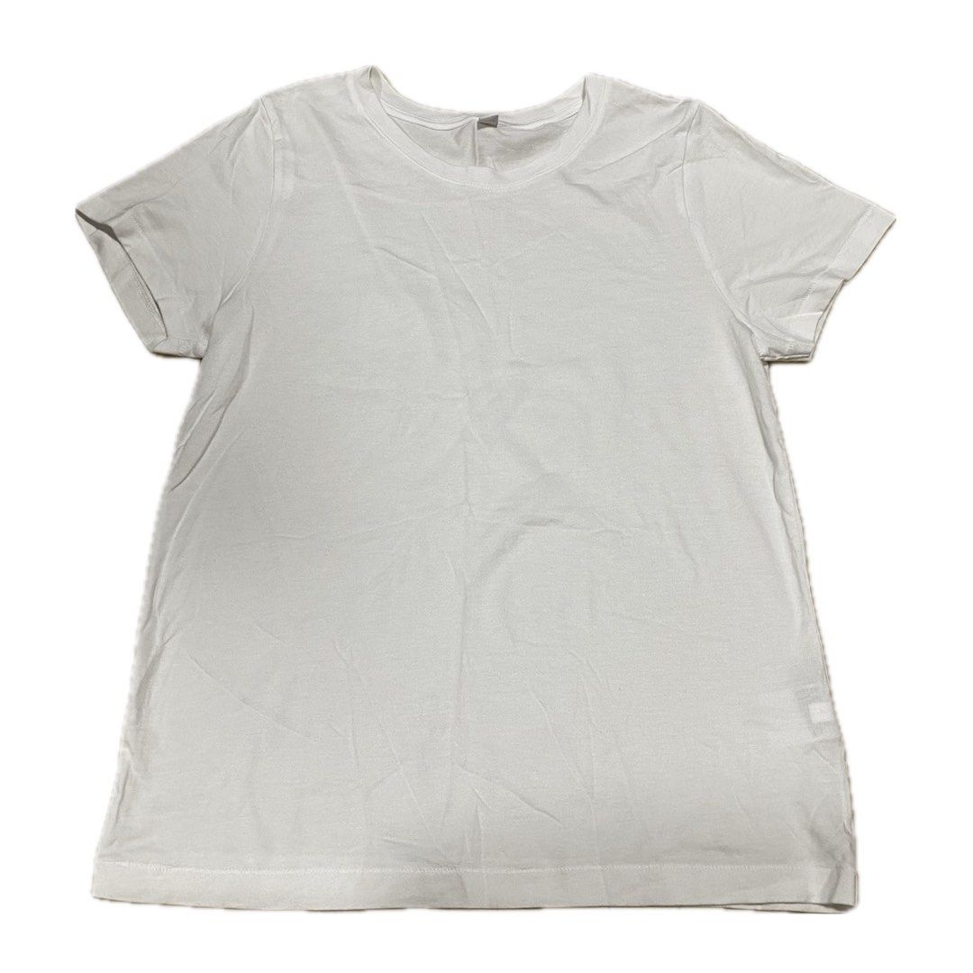 uniqlo basic plain white tee, Women's Fashion, Tops, Shirts on Carousell