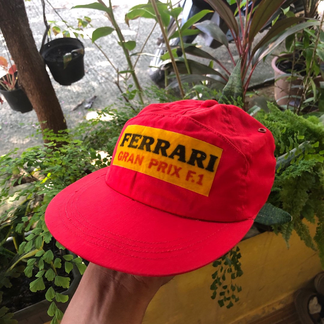 VINTAGE FERRARI F1 CAP, Fesyen Pria, Aksesoris, Topi di Carousell