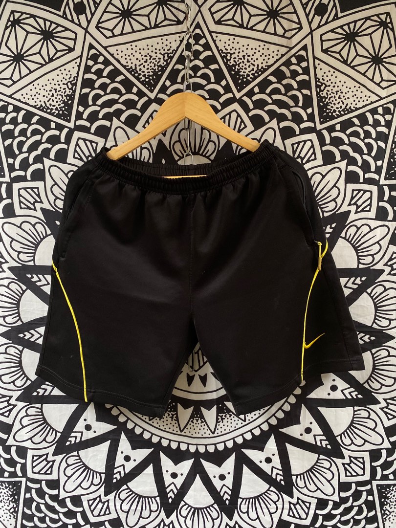 Vintage Nike Side Swoosh Shorts, Men's Fashion, Bottoms, Shorts on ...