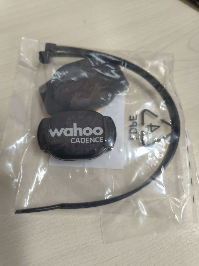 Wahoo Cadence Sensor, Sports Equipment, Bicycles & Parts, Parts ...