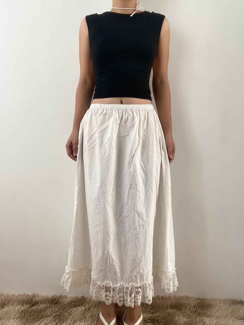 White laced maxi skirt, Women's Fashion, Bottoms, Skirts on Carousell