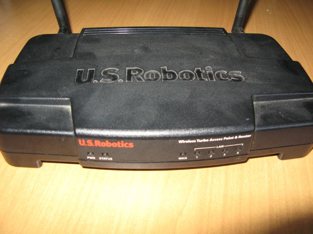 Wi-Fi router by US Robotics, Computers & Tech, Office & Business ...